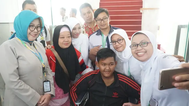 Operasi Plastik Tahap Pertama Rampung, Arya Permana Pulang - Health ...