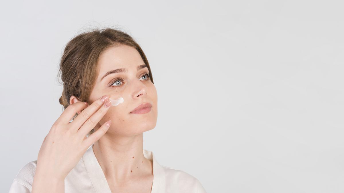 15 Cara Memutihkan Wajah dengan Cepat dan Aman, Gunakan Bahan Alami - Hot Liputan6.com