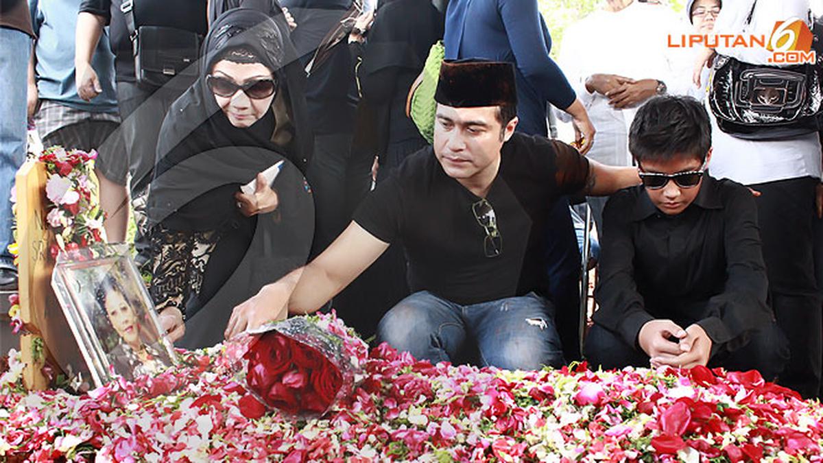 Selamat Jalan Ibunda Adjie Pangestu.. - ShowBiz Liputan6.com