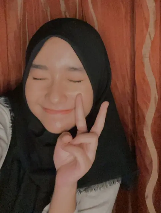 Potret Freya JKT48 Saat Tampil Berhijab Ini Curi Perhatian - Foto Liputan6.com