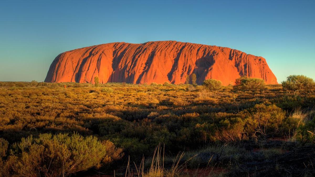 11 Potret untuk Buktikan Megahnya 'Raksasa' Merah Australia - Lifestyle ...