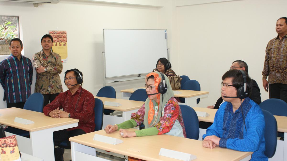 Lab Bahasa di Sekolah Republik Indonesia Tokyo Resmi Dibuka