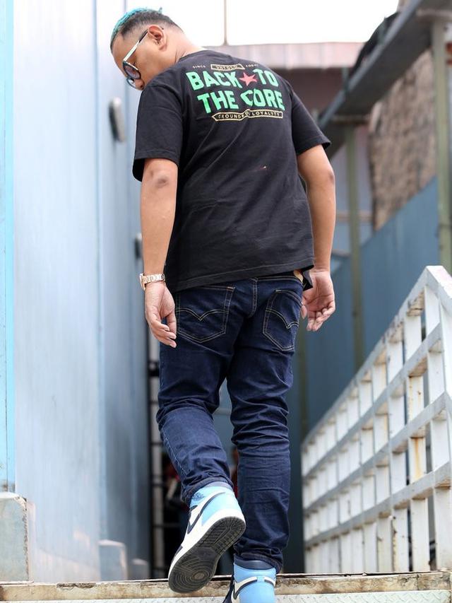 6 Potret Koleksi Sepatu Langka Uya Kuya, Ditaksir Capai Puluhan Juta ...