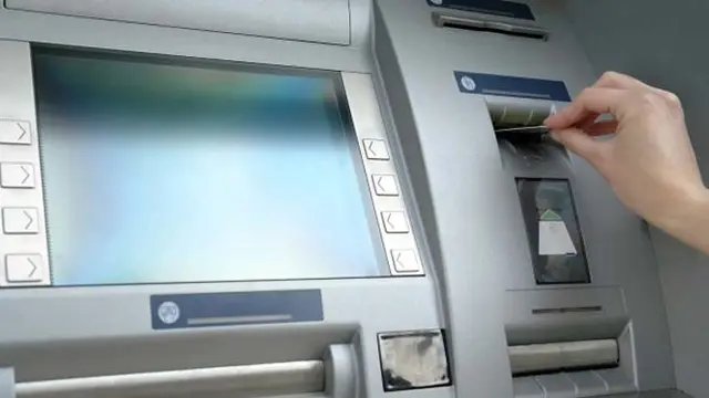 Seluruh Kartu ATM Diganti Memakai Chip Mulai Januari 2016 - Bisnis ...