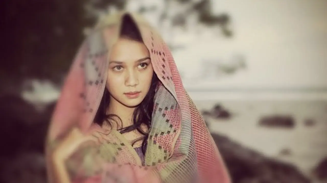 7 Potret Lawas Gista Putri Sebelum Jadi Istri Menteri - Hot Liputan6.com