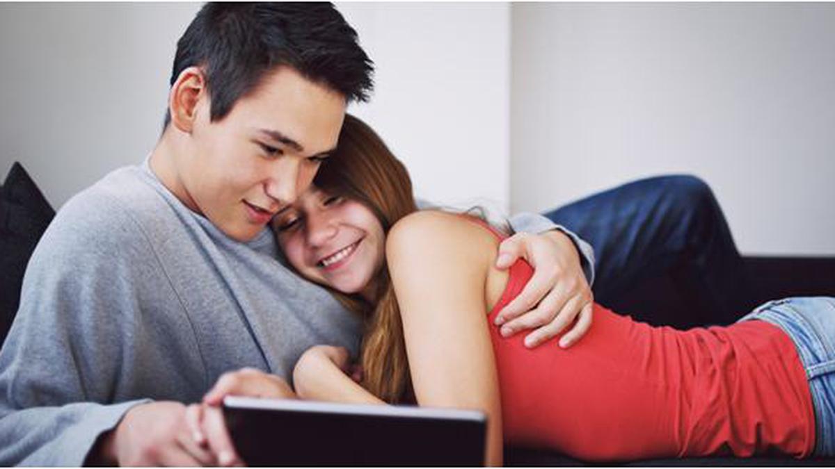 Tanda Si Dia Pria Setia!