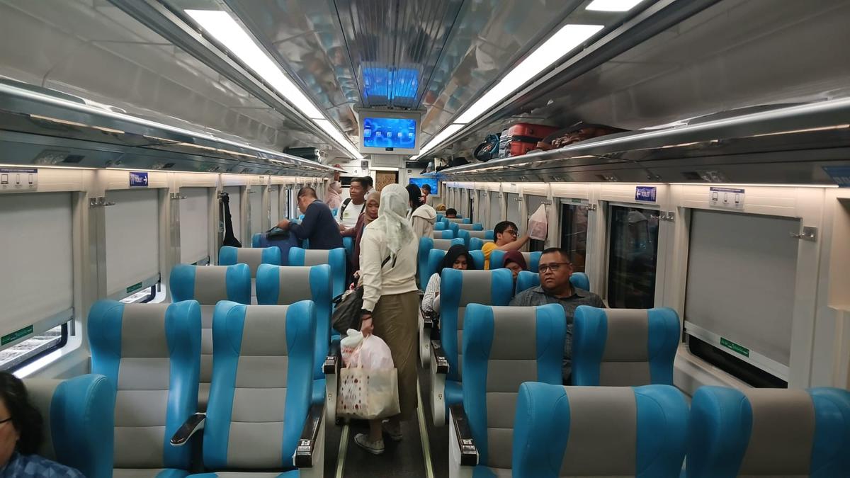 Tingkatkan Layanan Jelang Angkutan Nataru, KAI Daop 9 Jember Ganti Sarana pada Tiga Kereta Api ...