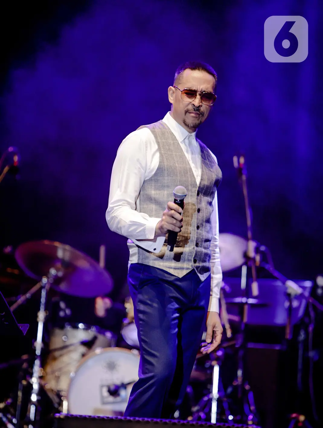 FOTO: Penampilan Jamie Aditya and Ron King Big Band di BNI Java Jazz ...