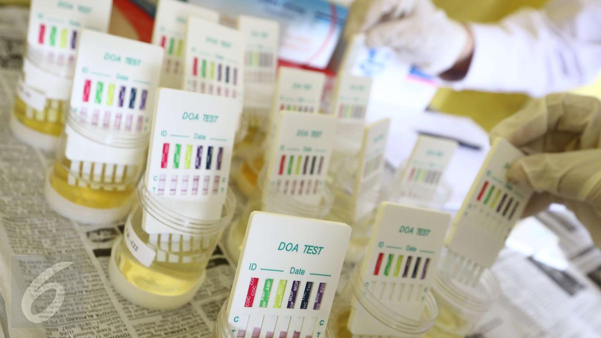 Bekerjasama dengan BNN, Yankes DPR Gelar Tes Urine - News Liputan6.com
