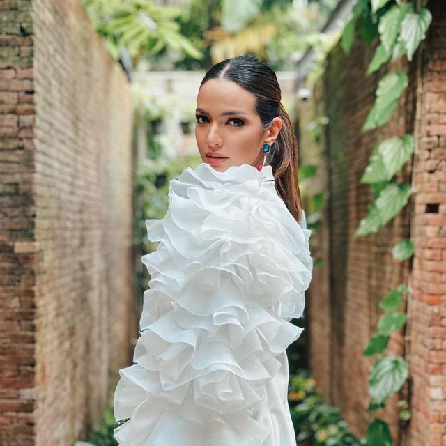 6 Artis Wanita Ini Jadi Tulang Punggung Keluarga Sejak Belia, Perempuan Tangguh