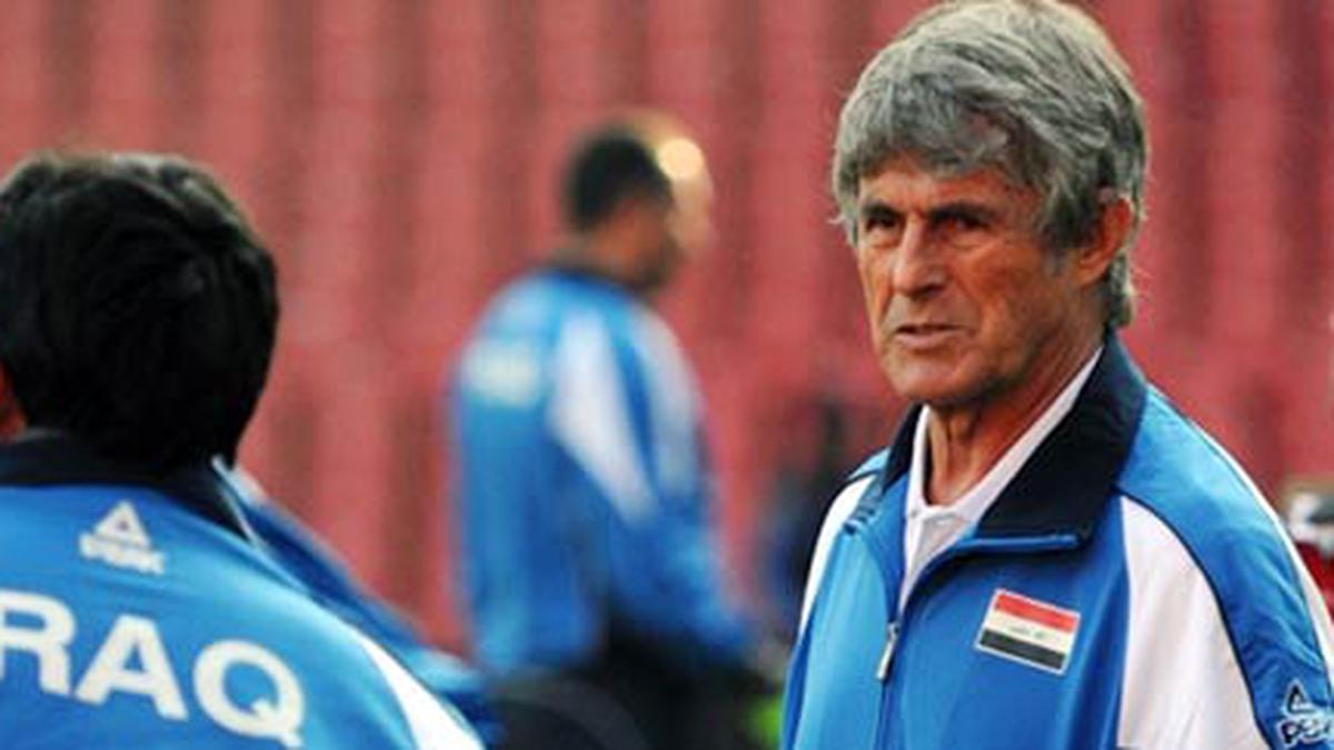 Milutinovic: Irak Bakal Melenggang - Bola Liputan6.com