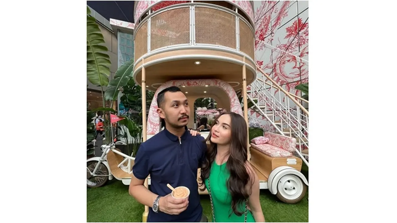 7 Tahun Pacaran, Ini 6 Potret Elina Joerg dan Gusti Ega yang Dikabarkan ...