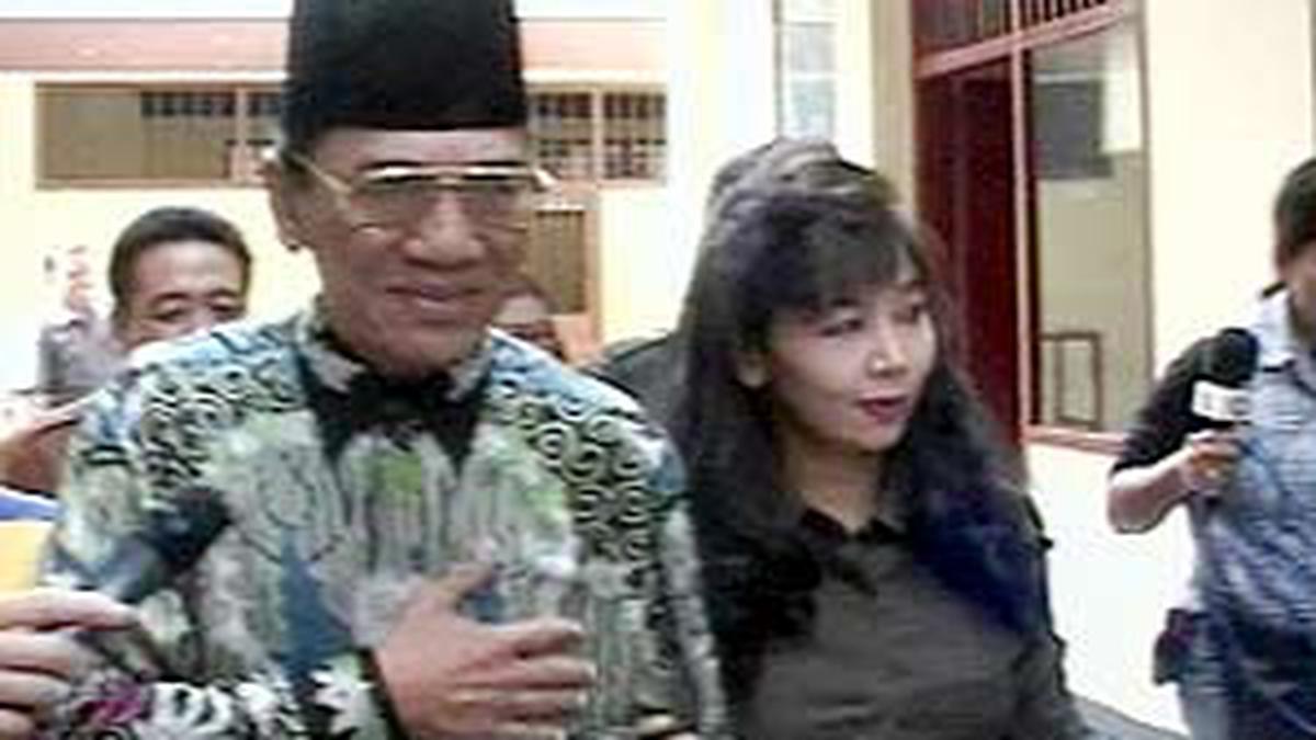 Eddy Sud Dililit Utang - ShowBiz Liputan6.com