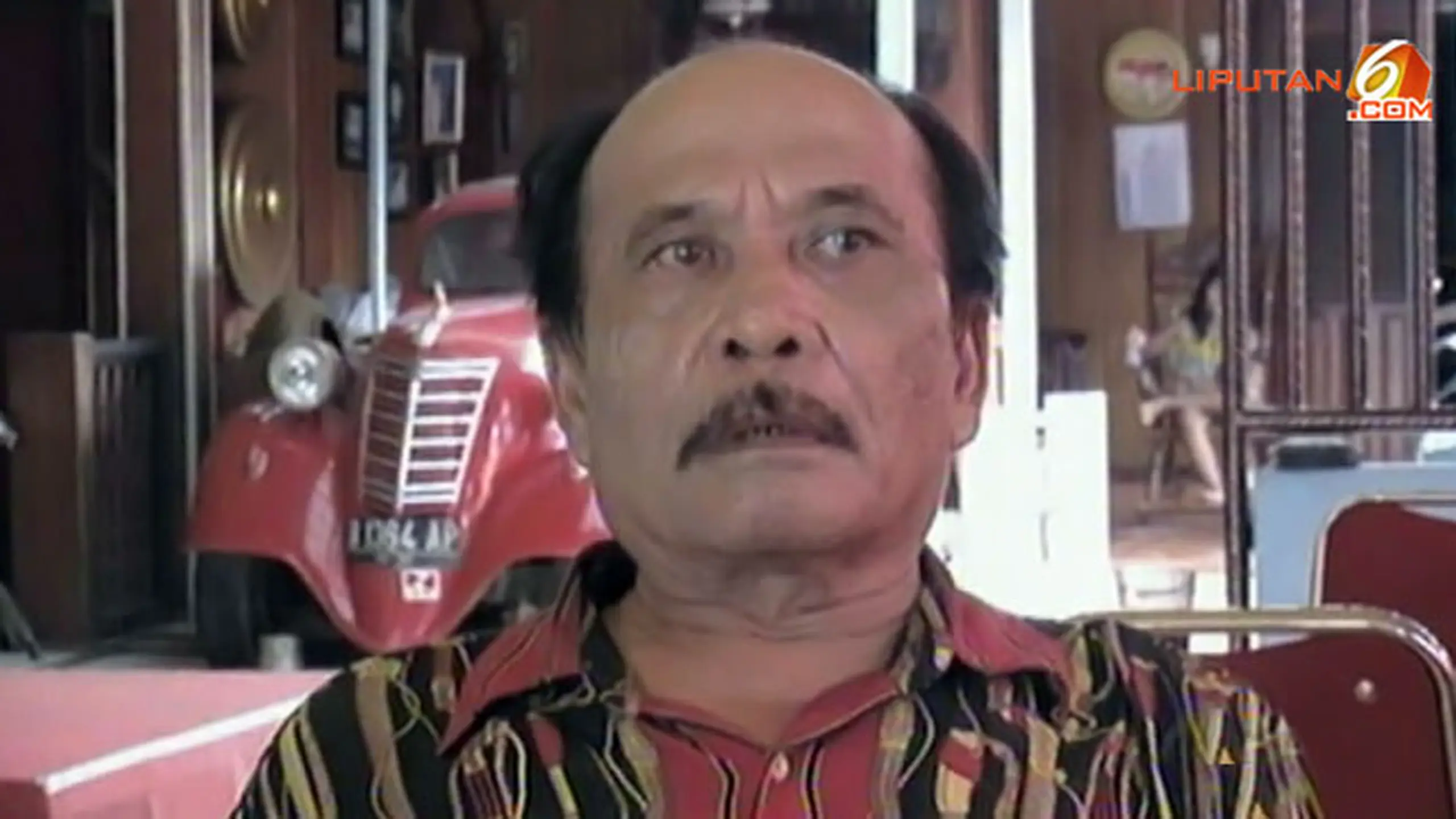 Istri Komedian Bolot Meninggal