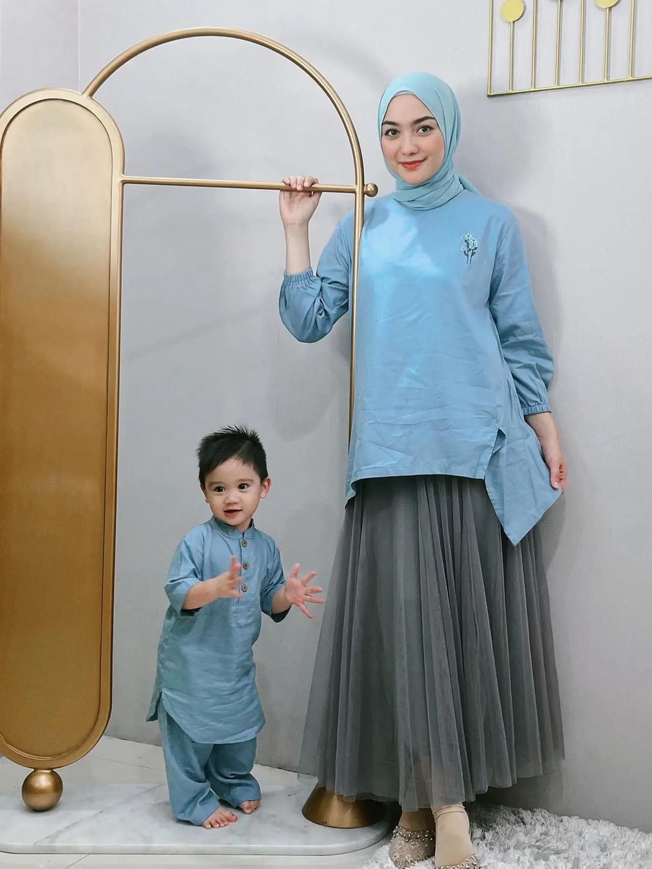 8 Ide OOTD Hijab Rok Tutu dari Tasyi Athasyia hingga Citra Kirana ...