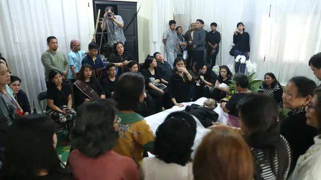 Menyentuh, Ini Pesan Terakhir Advent Bangun untuk Istrinya - Entertainment Fimela.com