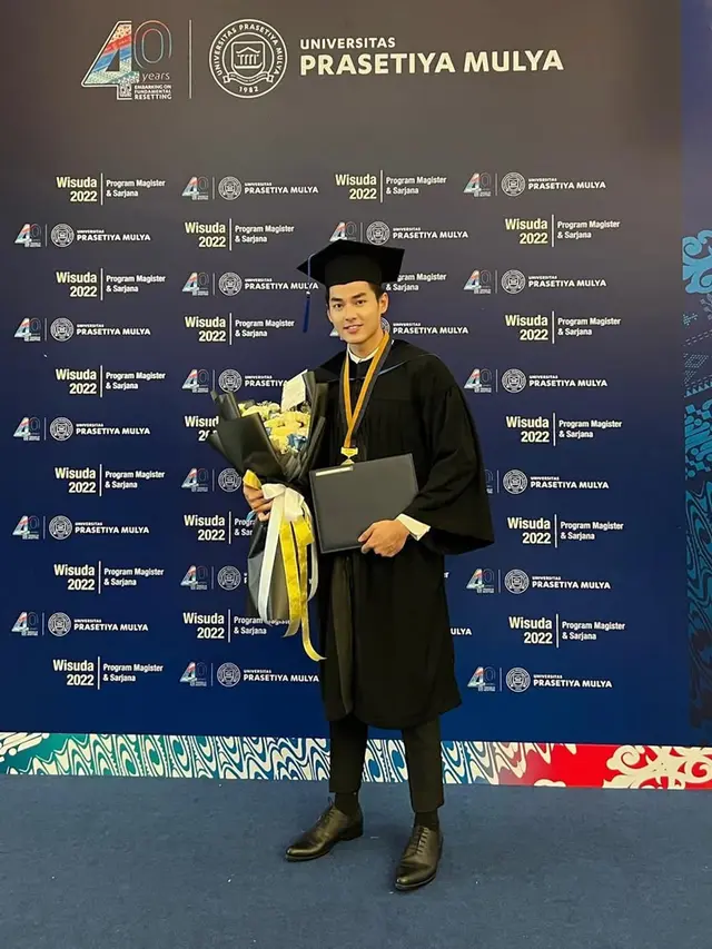 6 Potret Matthew Gilbert Pacar Berondong Nikita Mirzani, Beda Usia 14 ...