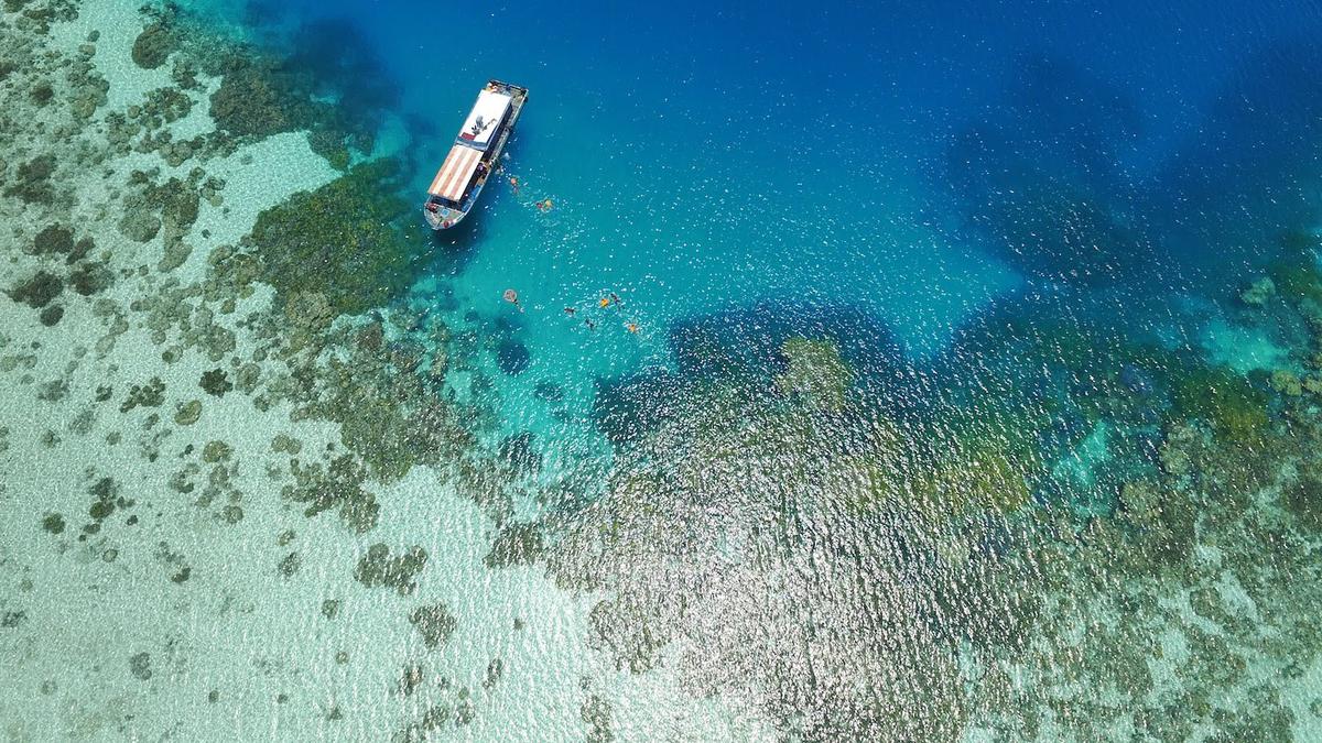 Yuk ke Anambas! Ada Festival Padang Melang, 11-13 Mei 2017 - Lifestyle ...