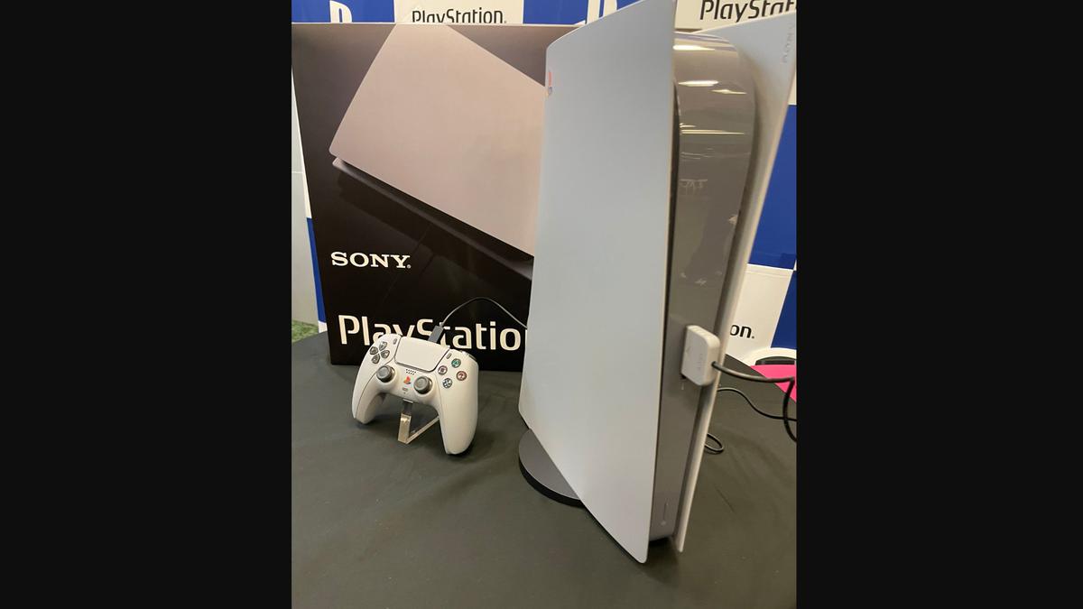 Sony Hadiahi PS5 Edisi Khusus PS1 ke Jim Ryan, Bos PlayStation yang ...