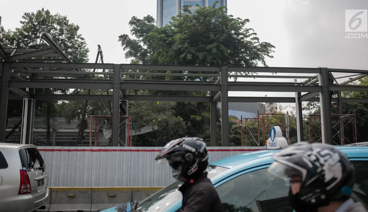 FOTO: Melihat Pembangunan Halte Tosari Baru - Foto Liputan6.com