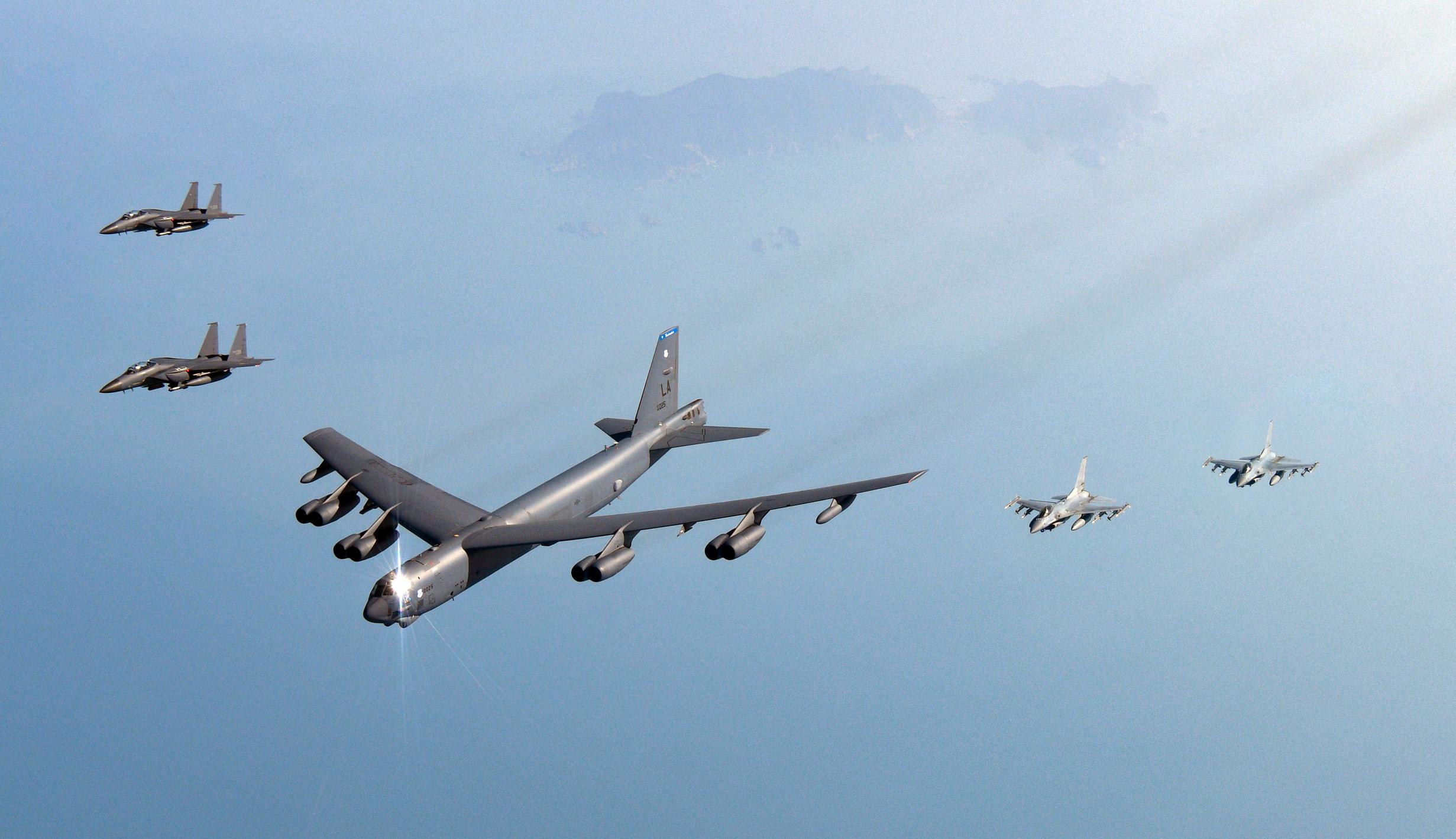 Amerika Serikat dan Korea Selatan Gelar Latihan Militer Gabungan di ...