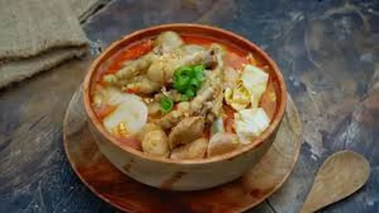 Mengenal Seblak, Kuliner Khas Bandung yang Menggoyang Lidah - Food Fimela.com