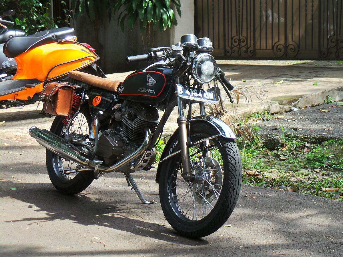 Honda Gl Pro Modifikasi Cafe Racer 2022 | Reviewmotors.co