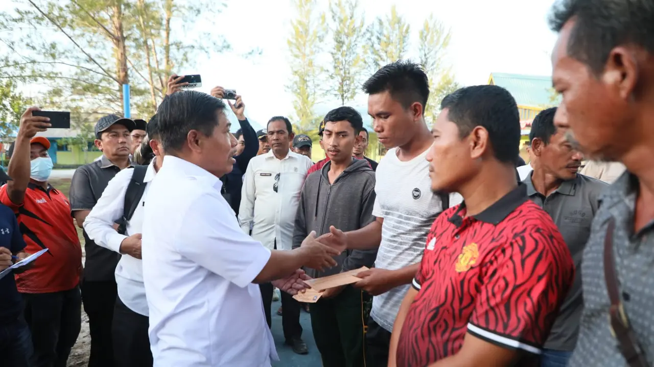 Kemendagri Salurkan Bantuan Untuk Korban Bencana Longsor Di Pulau