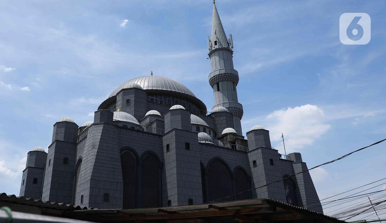 Pesona Masjid Jami Al Fajri, Replika Masjid Biru Turki yang Ada di ...
