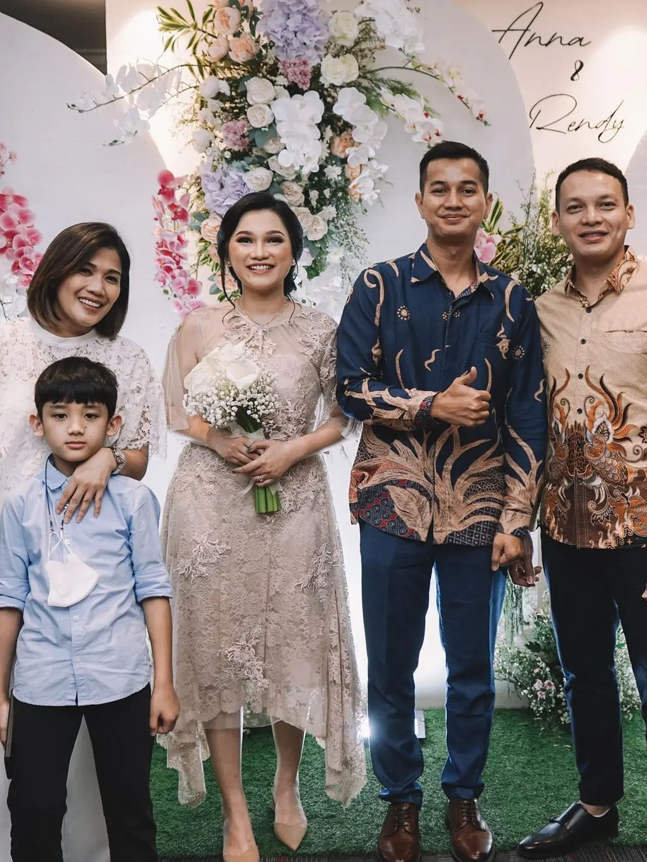 6 Potret Rendy Kusdiana Resmi Bertunangan, Rekan Artis Sebut Bintang ...