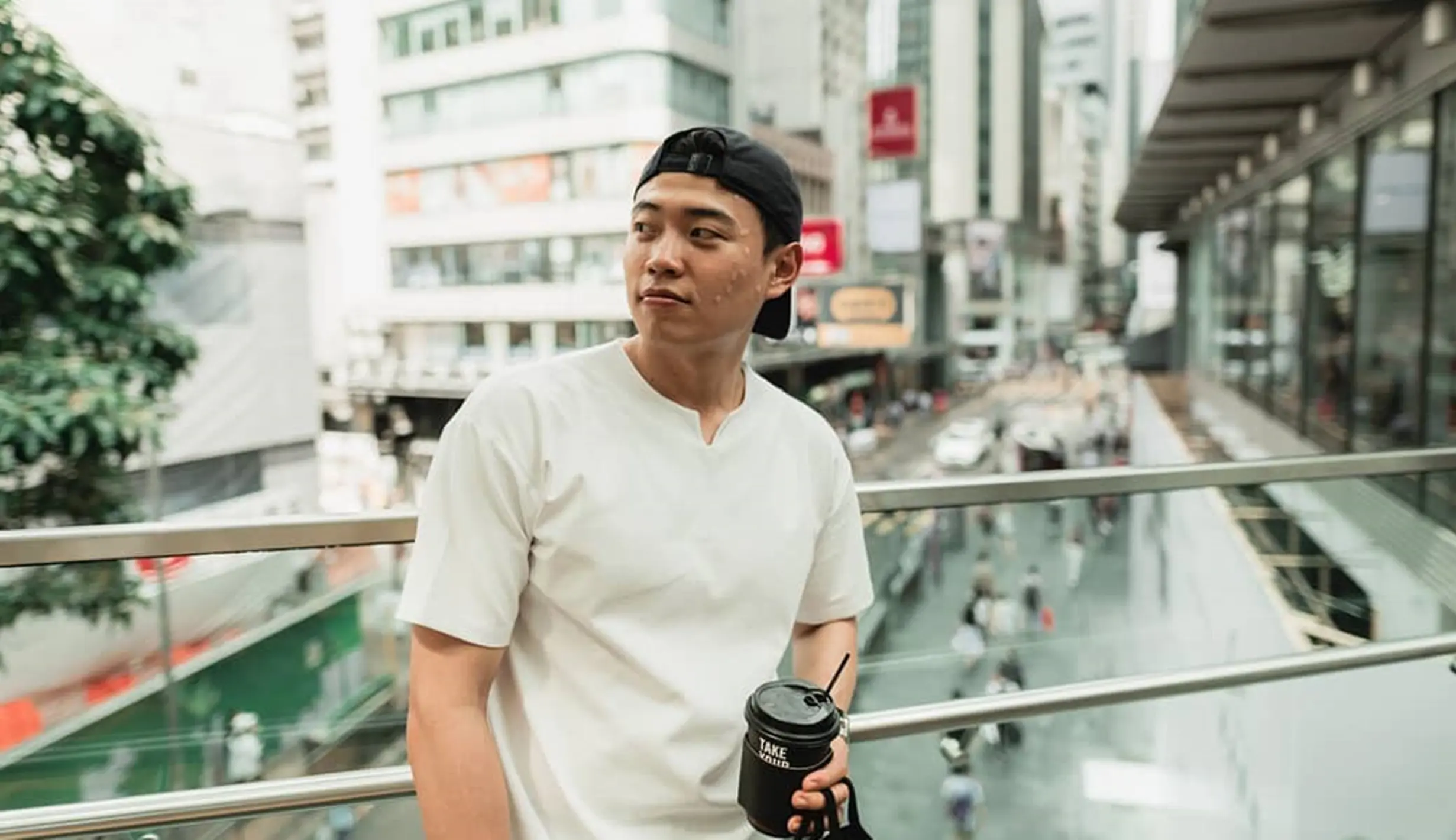 FOTO: Gaya Liburan YouTuber Jang Hansol, Simpel dan Keren - Foto ...