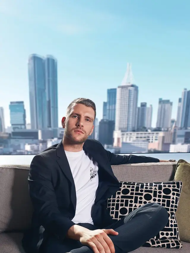 Potret Marteen Paes Ketika Jadi Model Iklan Skincare, Tampil Kece ...