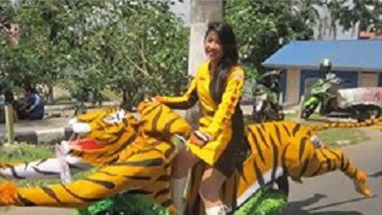 6 Modifikasi Motor Warna Kuning Ini Kelewat Unik, Fix Anti-Mainstream ...