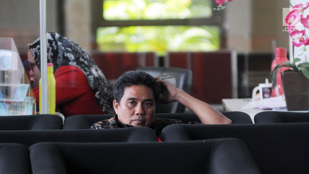 FOTO: Soal Kasus Suap Hakim dan Panitera, KPK Periksa Ketua PN ...