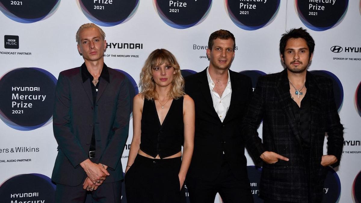 Lirik Lagu Smile - Wolf Alice - Ragam Bola.com