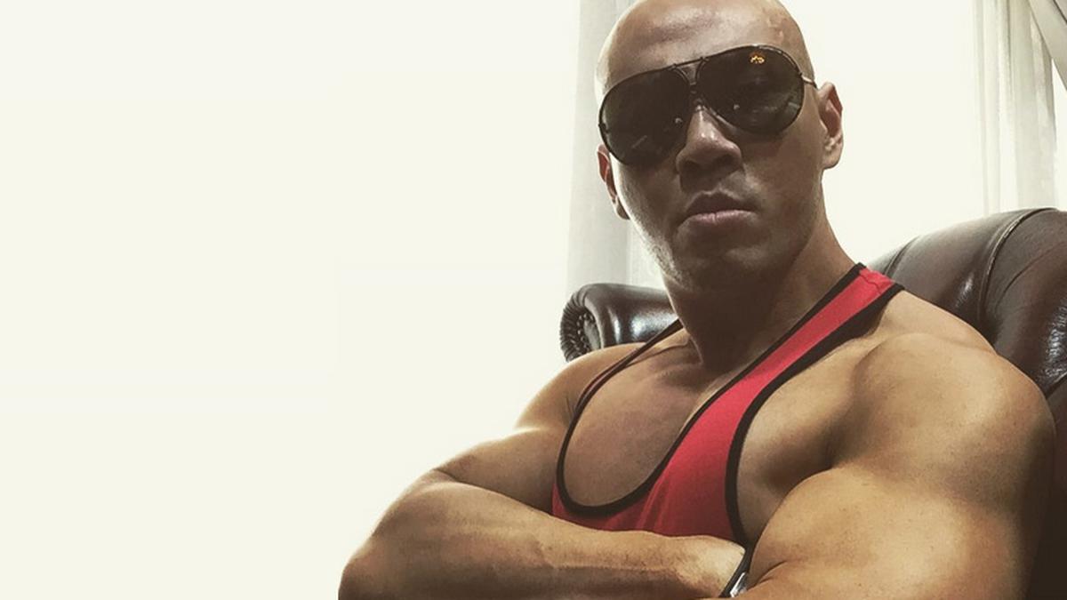 Deddy Corbuzier Posting Meme, Sindir Mario Teguh?