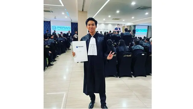 6 Potret Iqbal Ramadhan Anak Machica Mochtar, Sempat Ditangkap Usai ...