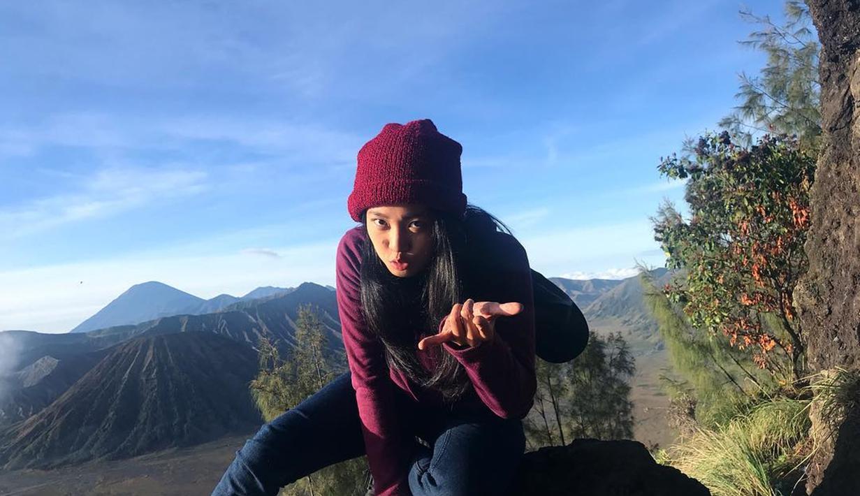 FOTO: Gaya Santai Nona Berlian Saat Liburan, Lepas Penat
