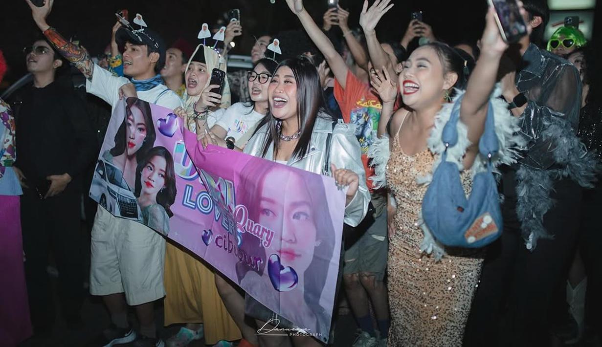 Potret Artis di Ultah Ummi Quary ke-24, Meriah Pakai Dresscode Dangdut