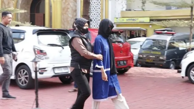 Promosi Judi Online di Medsos, Selebgram Bogor Diringkus - News Liputan6.com