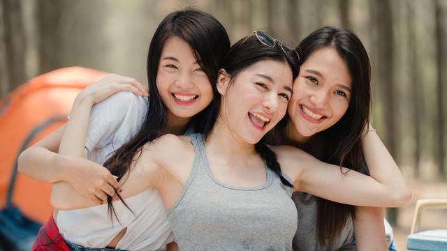 5 Tanda Pertemanan yang Sehat - Relationship Fimela.com