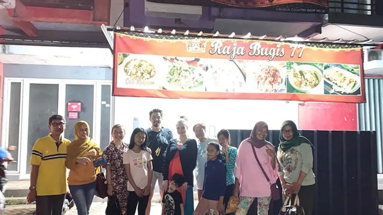 Syuting Berkurang, Ini 5 Potret Alessia Cestaro dan Suami Jualan Nasi ...