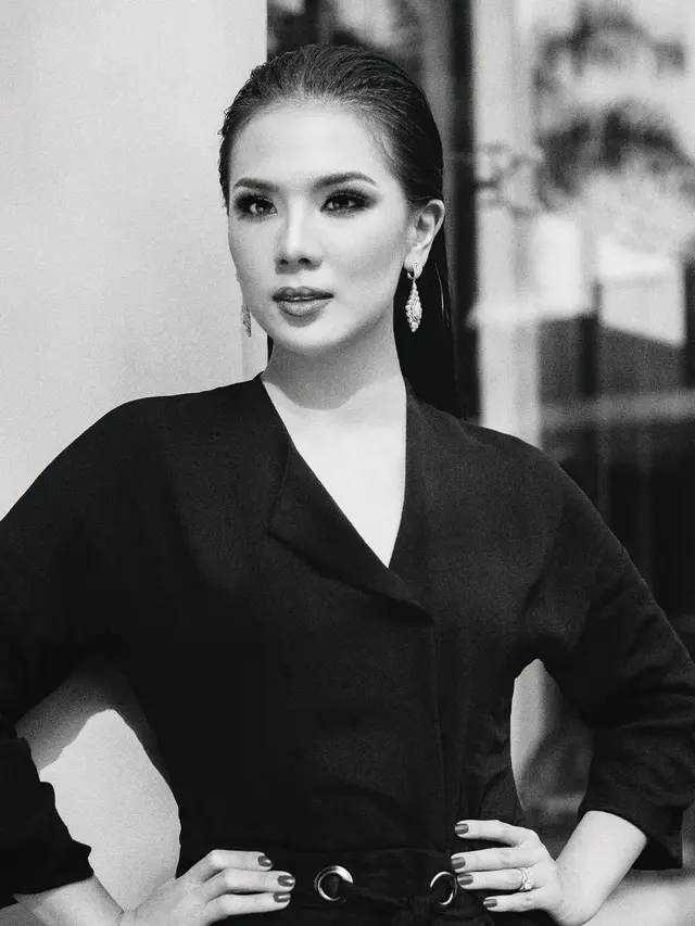 Viral Chef Devina Pamer Pisau Rp 42 Juta, Netizen Menduga Bisa Buat ...