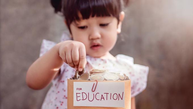 4 Tips Mengajarkan Anak Tentang Uang dan Menabung Sejak Dini ...