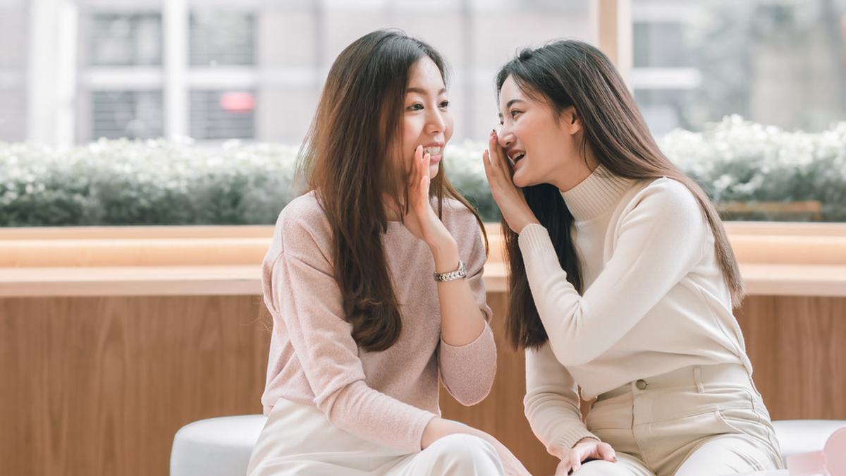 4 Alasan Kenapa Seseorang Suka Bergosip di Tempat Kerja