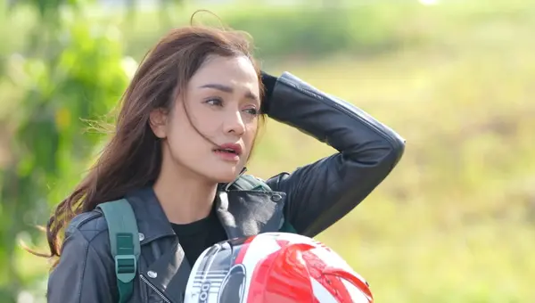 Perjalanan Cinta Luna Maya yang Hebohkan Publik: Dari Ariel NOAH, Reino Barack hingga Maxime ...