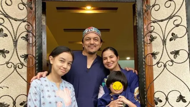 Cerai untuk Ketiga Kalinya, Ini 6 Fakta Perjalanan Cinta Engku Emran ...