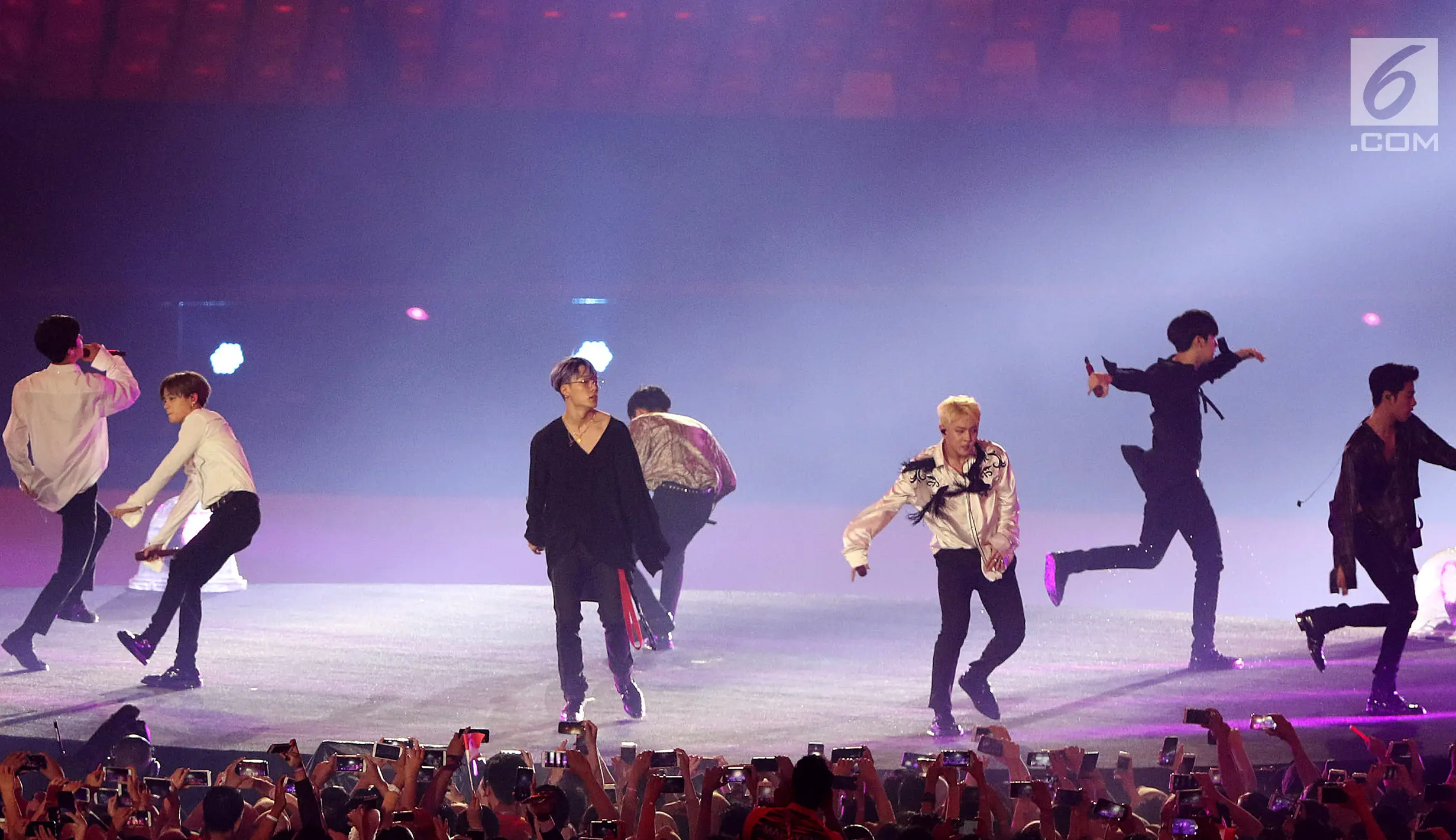 FOTO: Penampilan iKON Bius Penonton Penutupan Asian Games 2018 - Foto ...