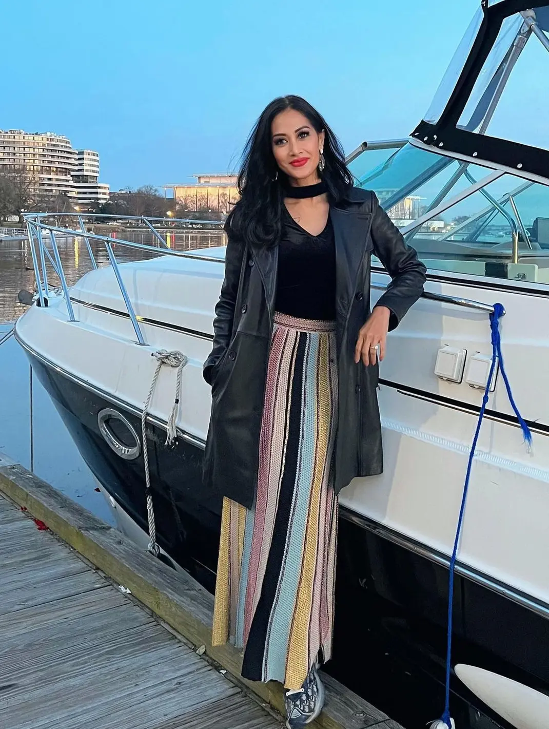 6 Gaya Modis Diah Permatasari Liburan di Amerika, Tampil bak Anak Muda ...