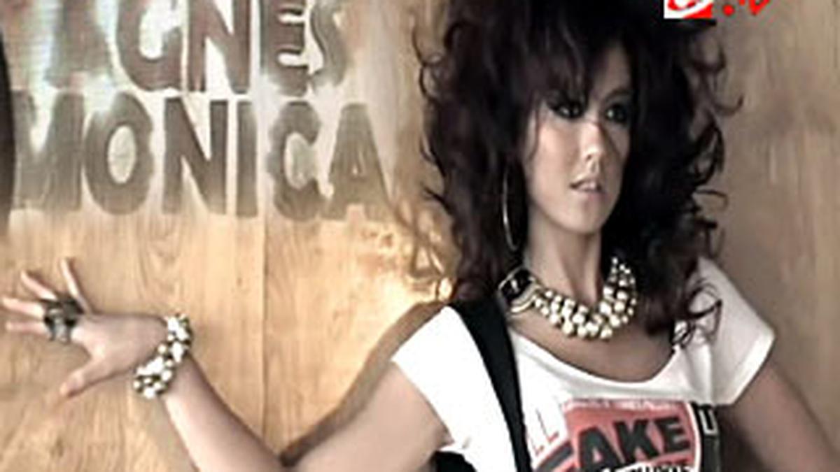 Agnes Monika Rambah Belantika Musik Dunia - ShowBiz Liputan6.com